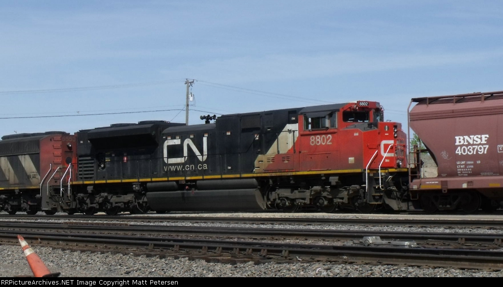 CN 8802